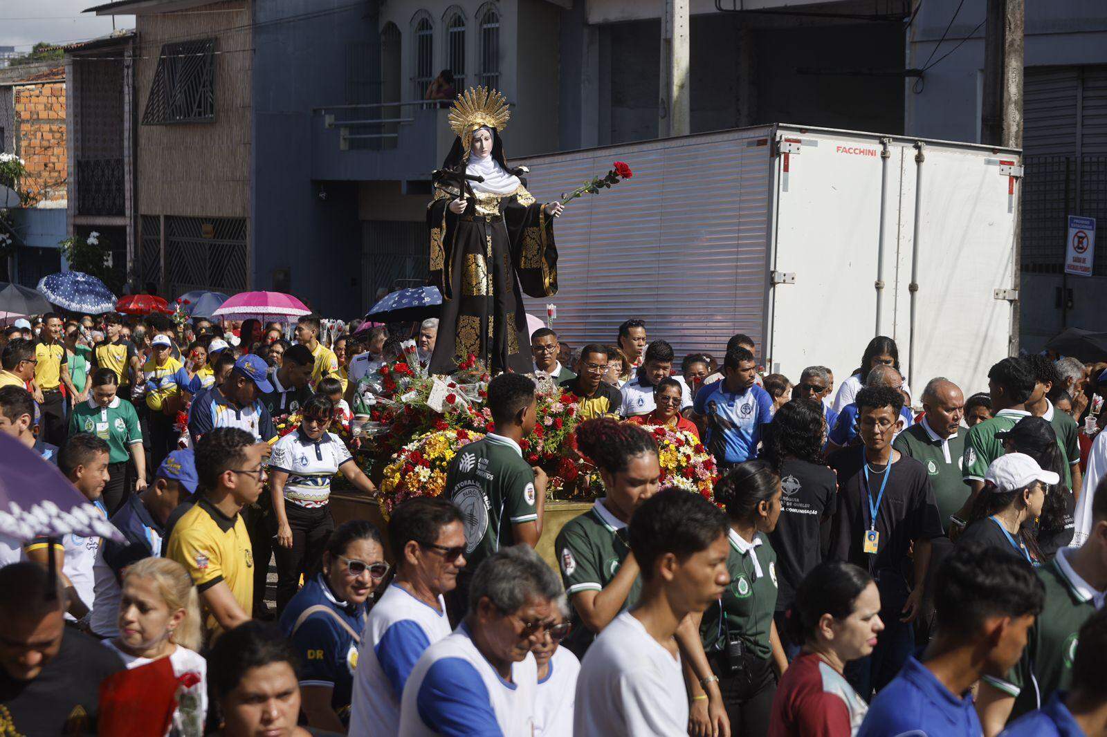 Santa Rita de Cássia: veja como foi a tradicional Procissão da Rosas, em Belém | Belém | O Liberal